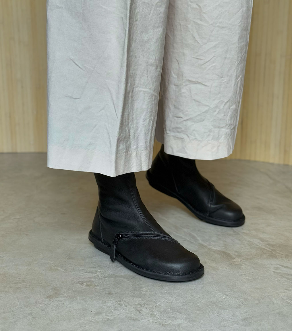 Boots chaussettes en cuir souple Trippen Pluto f noir